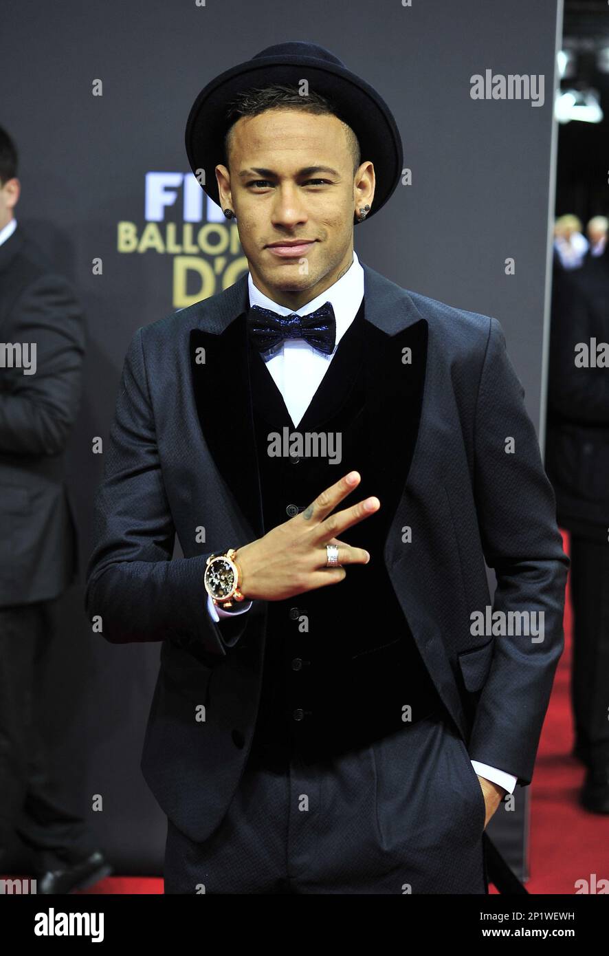Jan. 11, 2016 - Zurich, Switzerland - NEYMAR JUNIOR poses for photos on ...