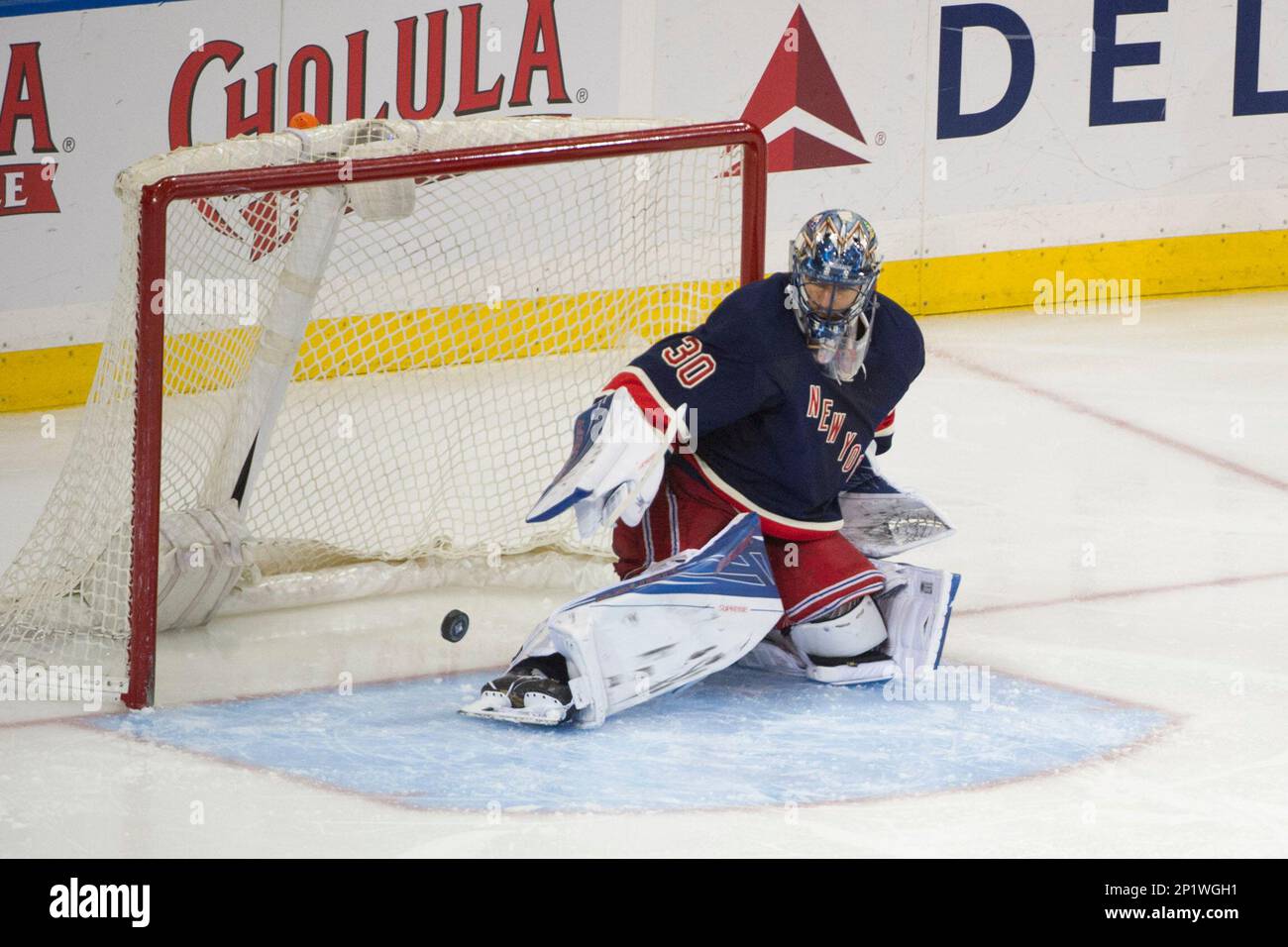 January 09, 2016: New York Rangers goalie Henrik Lundqvist (30) reacts ...