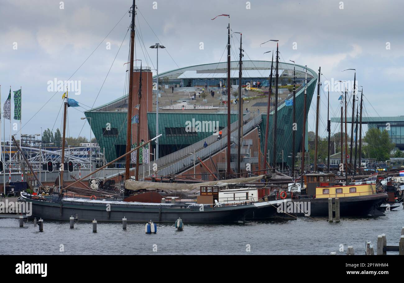 Oosterdok harbour hi-res stock photography and images - Alamy