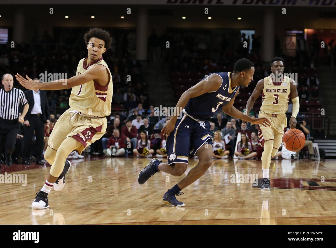 07 January 2016: Notre Dame forward V.J. Beachem (3) turns Boston ...
