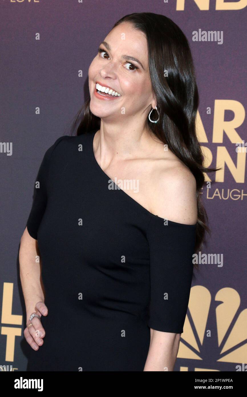 Los Angeles, CA. 2nd Mar, 2023. Sutton Foster at arrivals for Carol ...