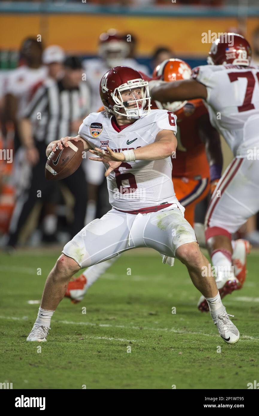 31 December 2015: Oklahoma Sooners quarterback Baker Mayfield (6) in action during the College ...