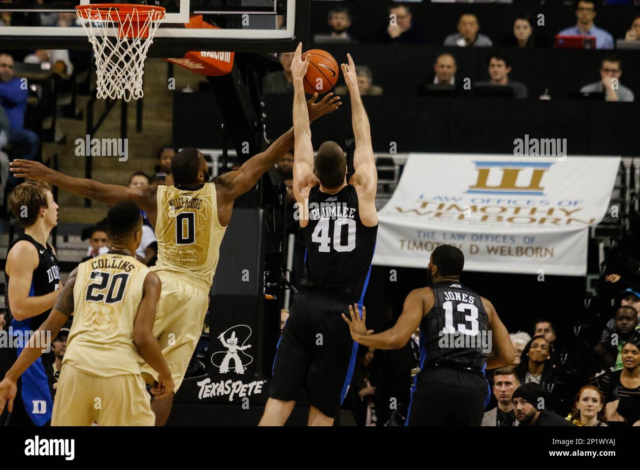 January 6, 2016: Marshall Plumlee (40) of the Duke Blue Devils and ...