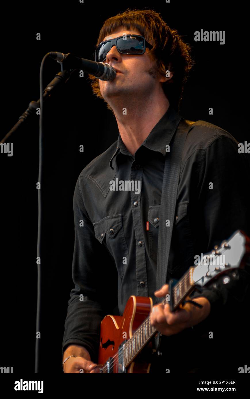 Courteeners 2008 hi-res stock photography and images - Alamy