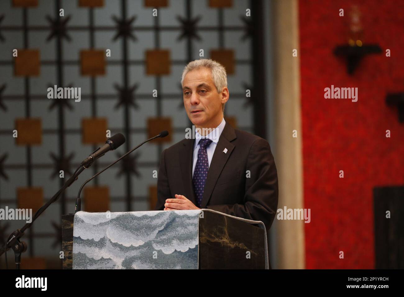 Mayor Rahm Emanuel speaks at Chicago firefighter Daniel Capuano's ...