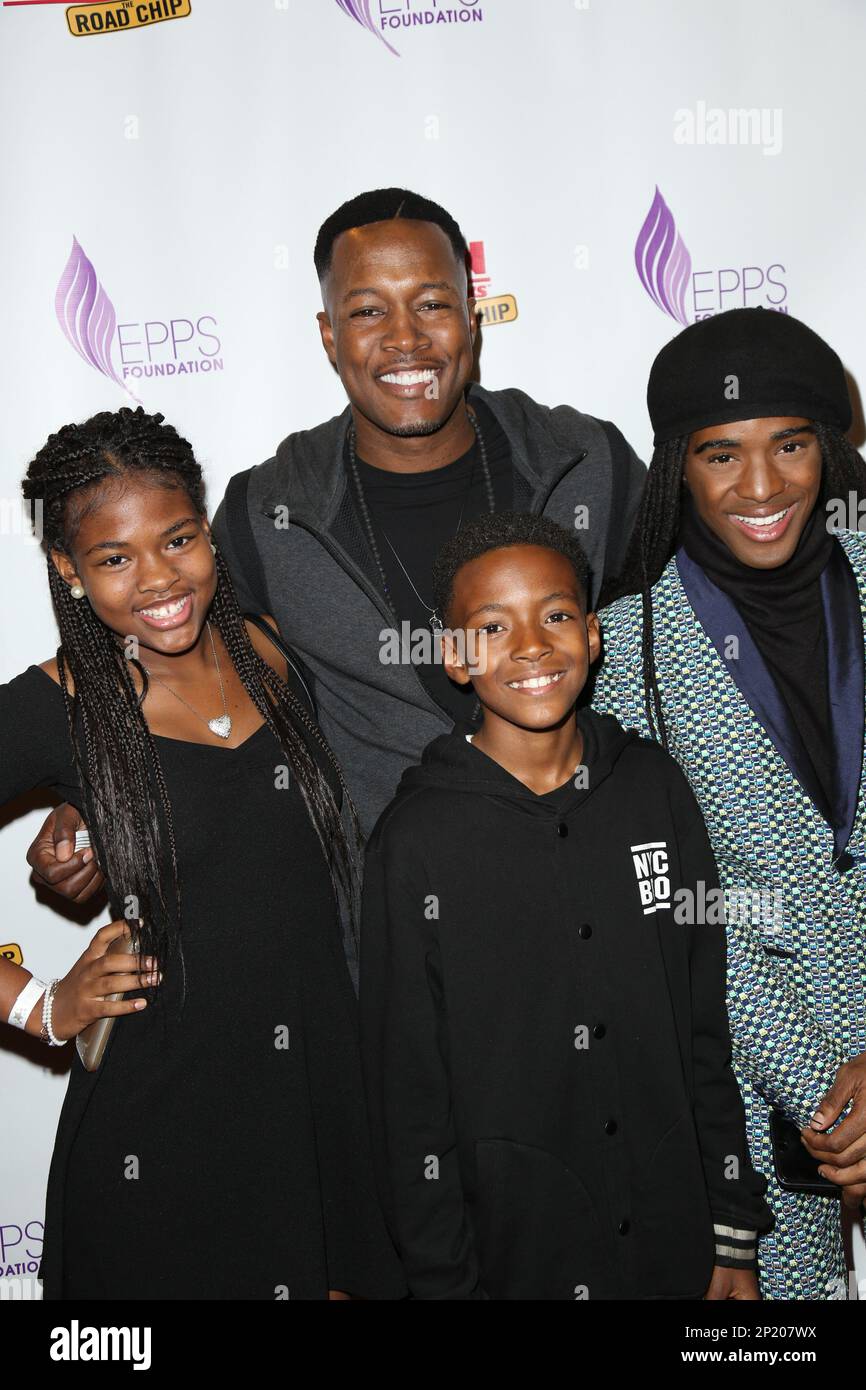 Photo by: JMA/STAR MAX/IPx12/13/15Flex Alexander at Celebrity Family ...