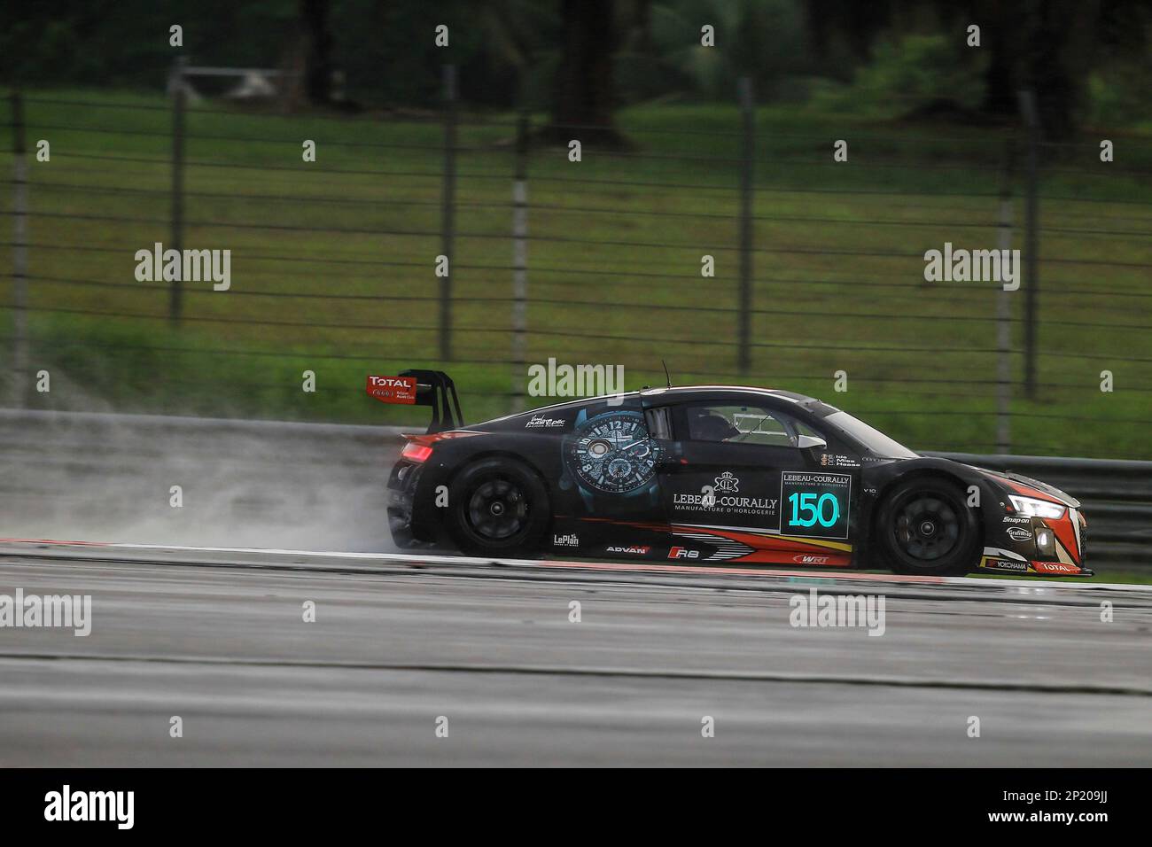 12 December 2015: #150 Audi R8 LMS of Belgian Audi Club Team WRT driven ...