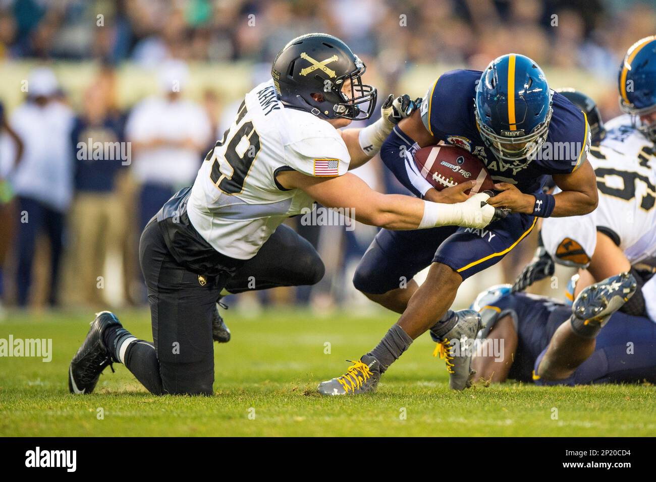 12 December 2015: Army Black Knights defensive lineman John Voit (59 ...