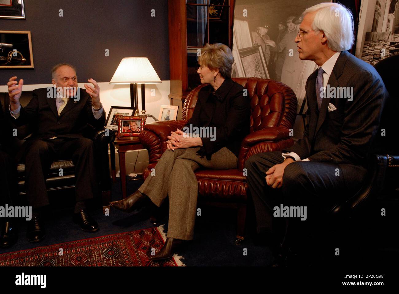 Former Army Sgt. Harry Ettlinger, one of the 13 surviving Monuments Men ...