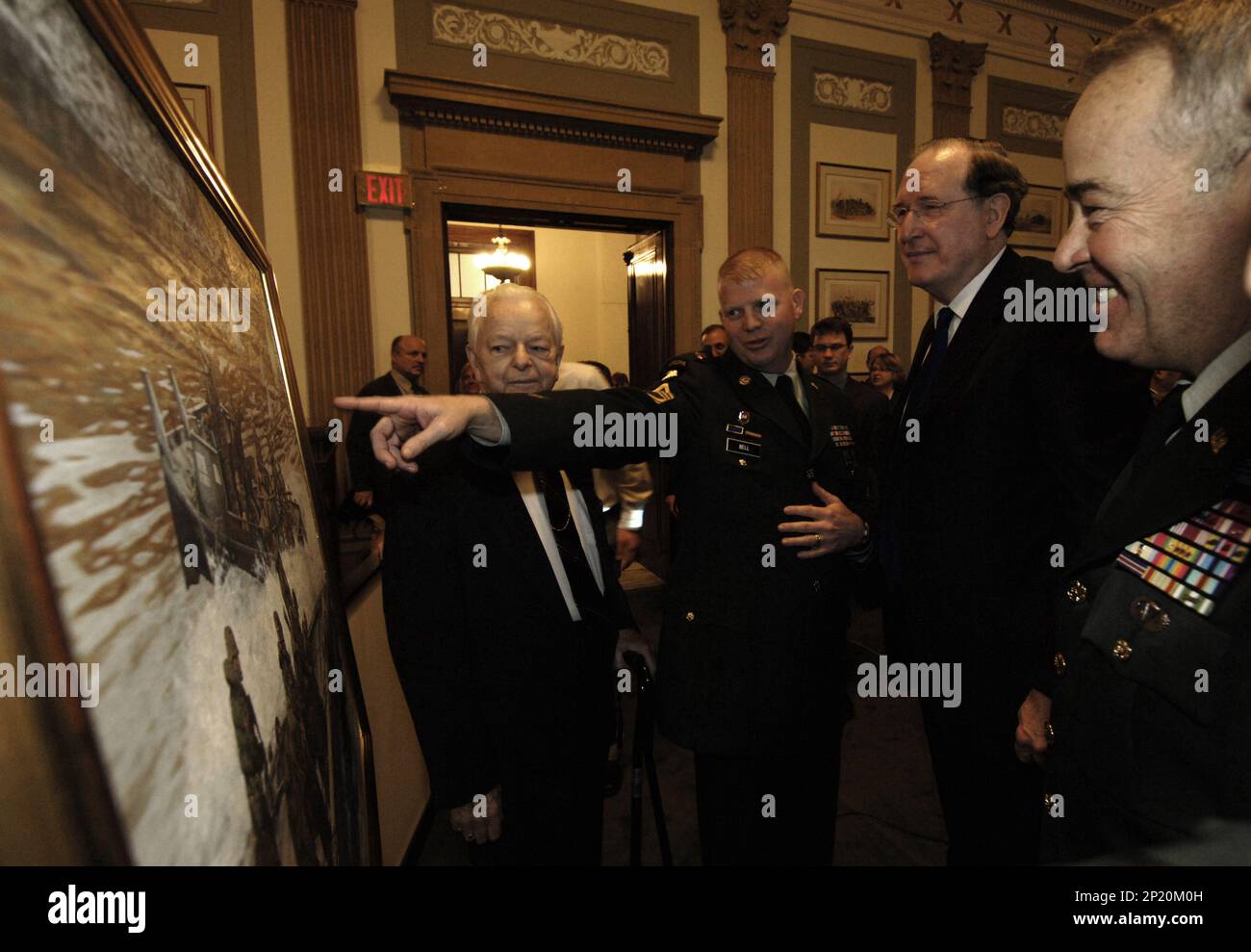 Lt. Gen. james R. Helmly, Chief of the Army Reserve, unveiled the ...