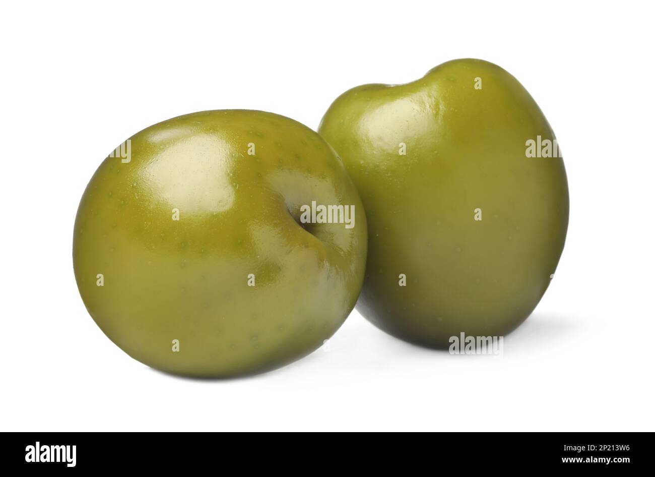 Two fresh green olives hi-res stock photography and images - Alamy