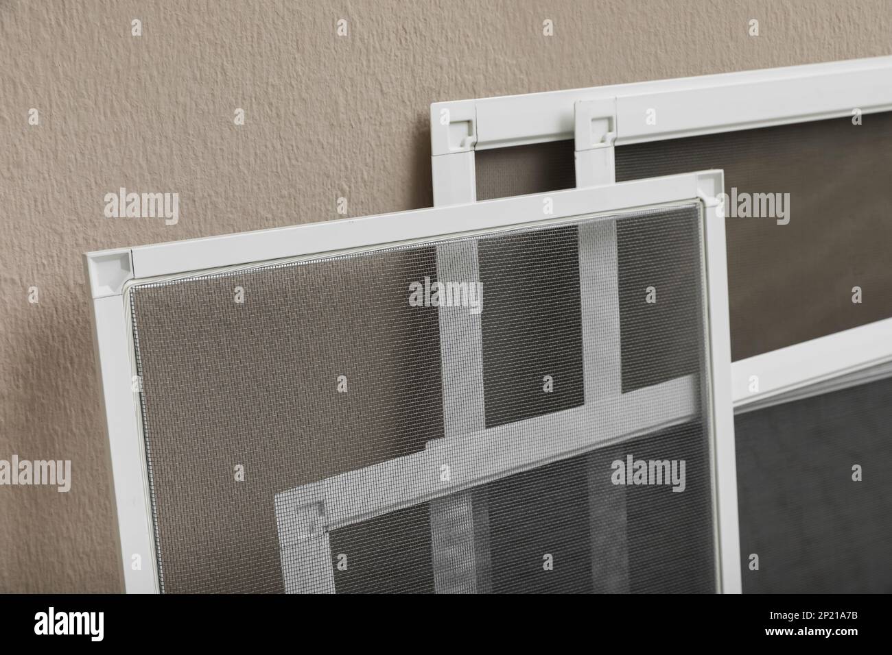 Fly screens at home hi-res stock photography and images - Alamy