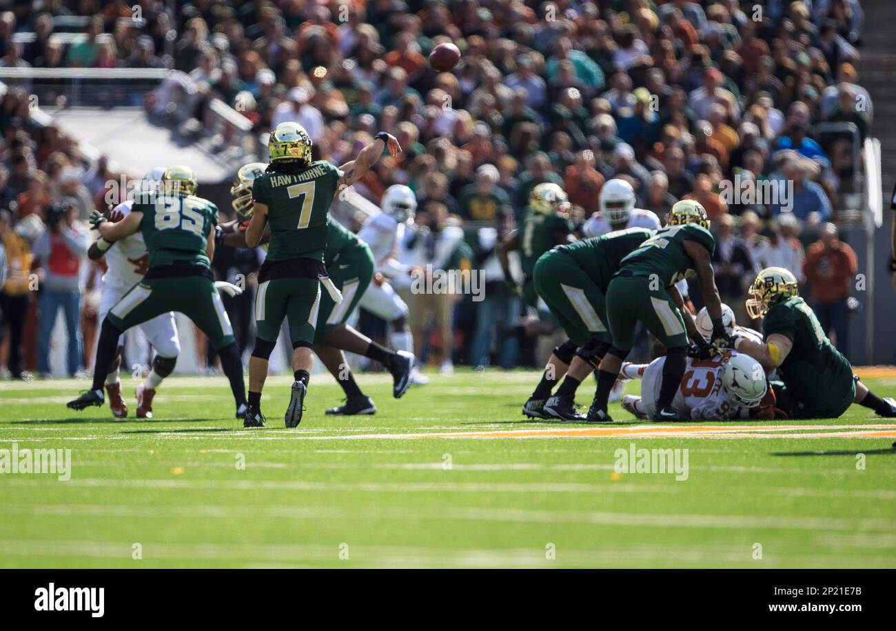 December 5, 2015: wide receiver Lynx Hawthorne (7) of the Baylor Bears ...
