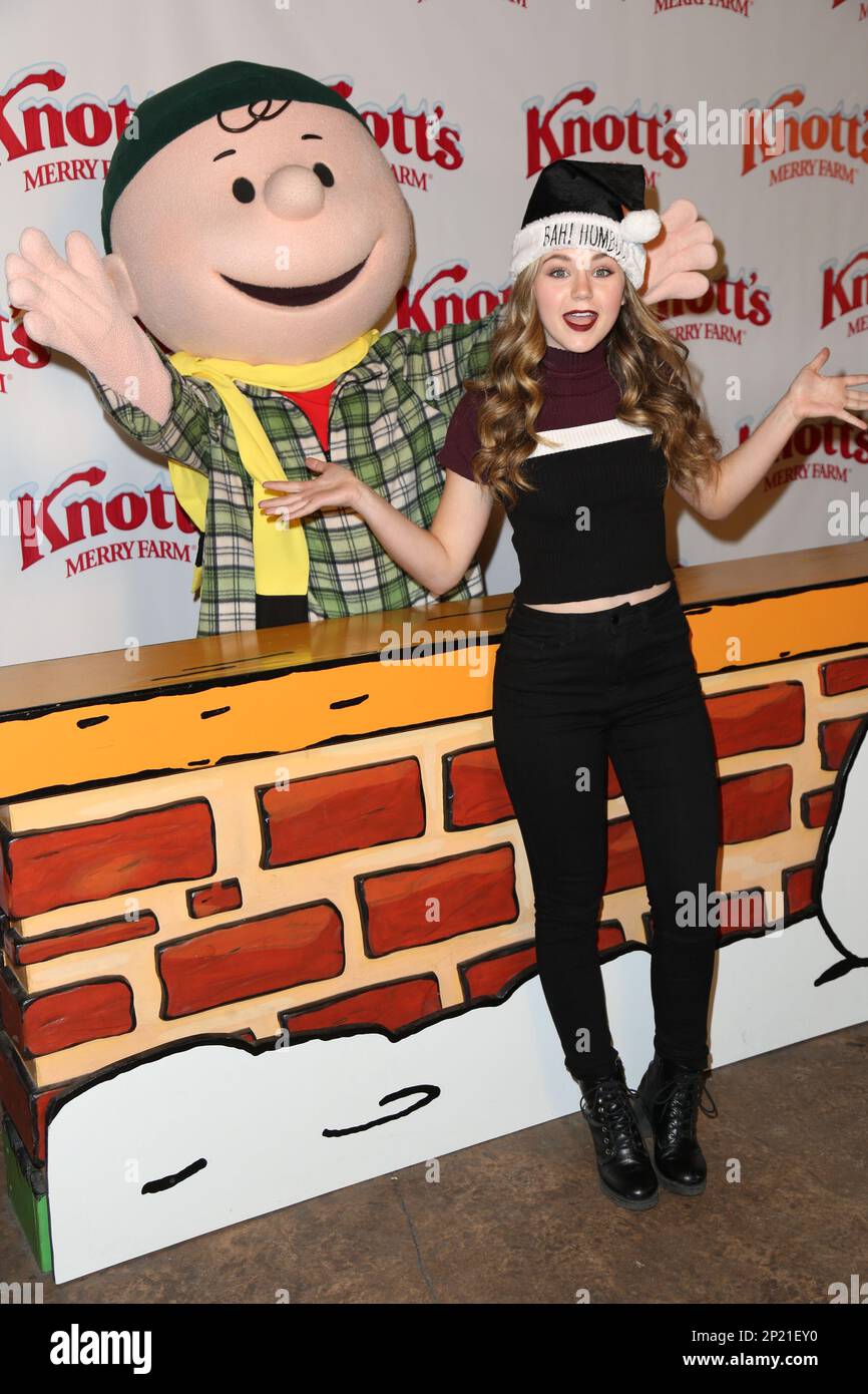 Photo by: JMA/STAR MAX/IPx12/5/15Brec Bassinger at The Knott's Berry ...