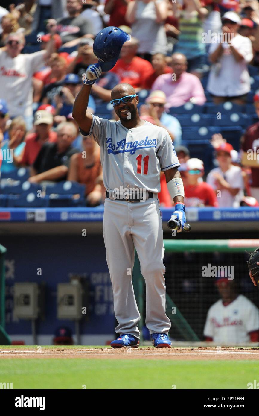 Los Angeles Dodgers infielder Jimmy Rollins (11) during game against ...