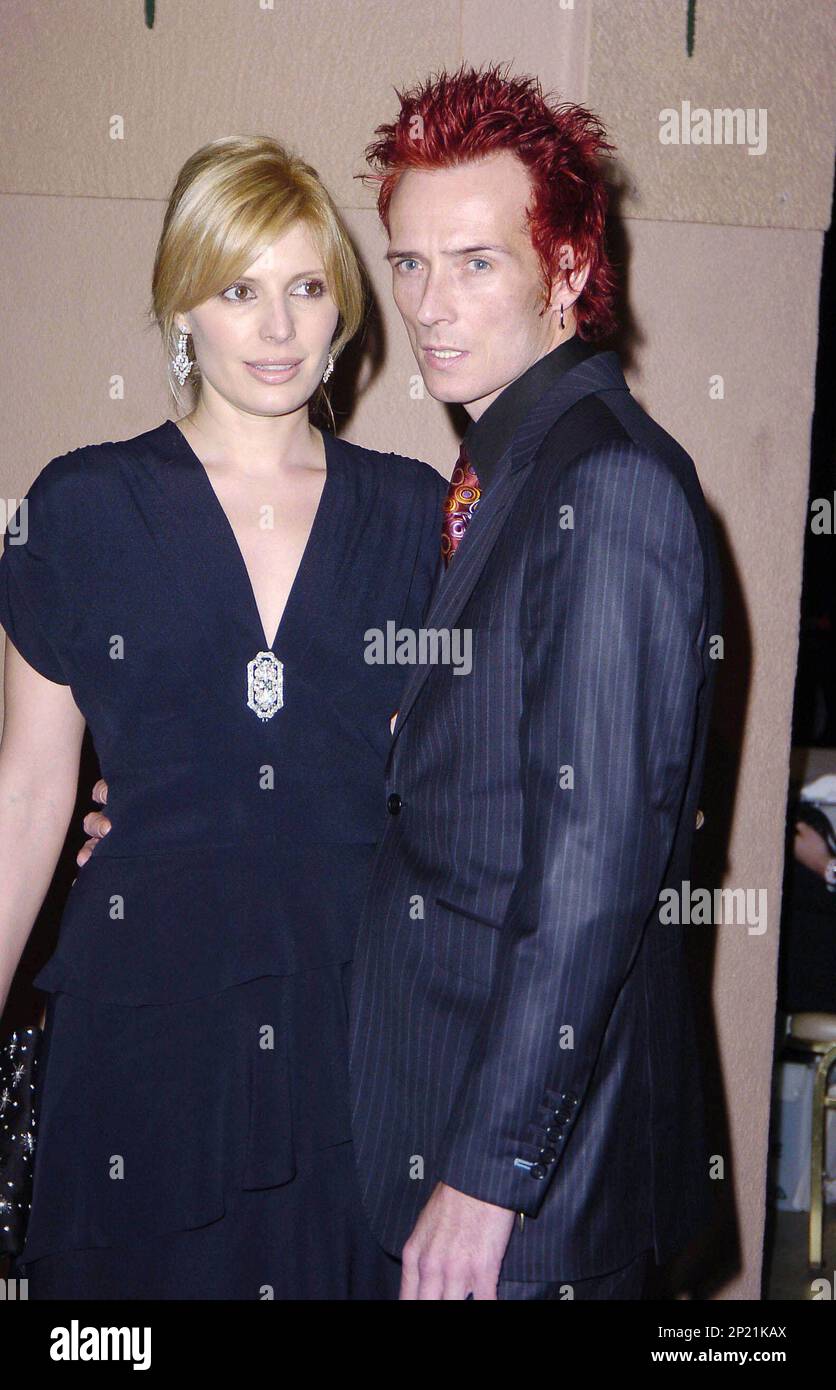 Photo by: Germana/STAR MAX/IPx2/12/05Scott Weiland and his wife Mary at ...