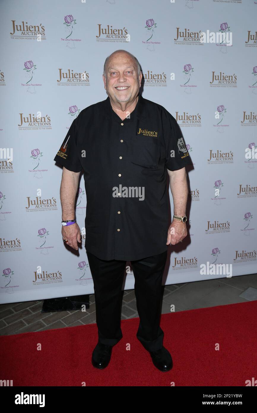 Photo by: JMA/STAR MAX/IPx12/1/15Daniel Kruse at a Julien's Auction ...