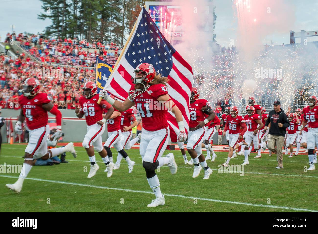 November 29 2015: North Carolina State Wolfpack tight end Clark Eyers ...