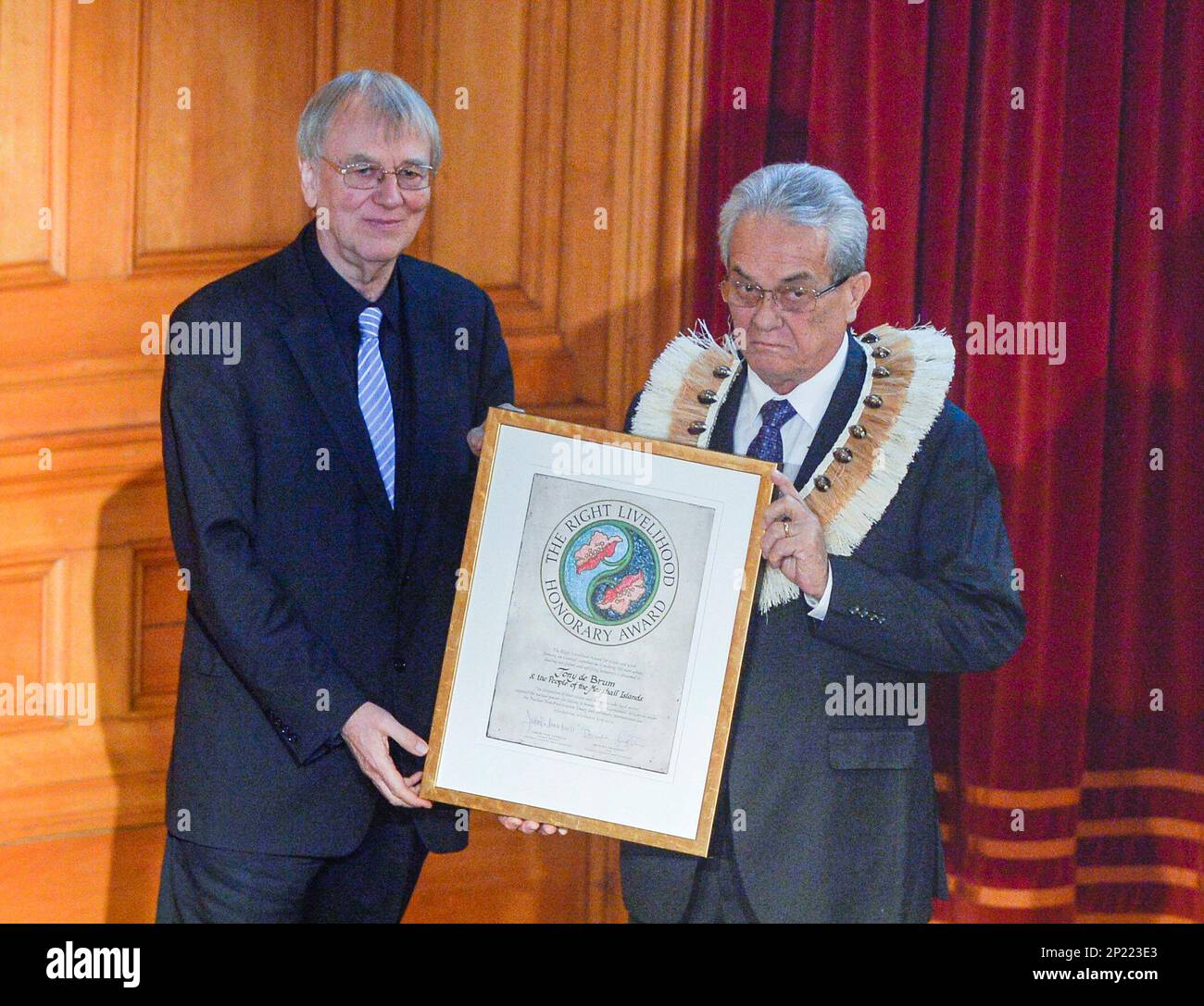 Tony de Brum, right, Foreign Minister of the Marshall Islands, receives ...