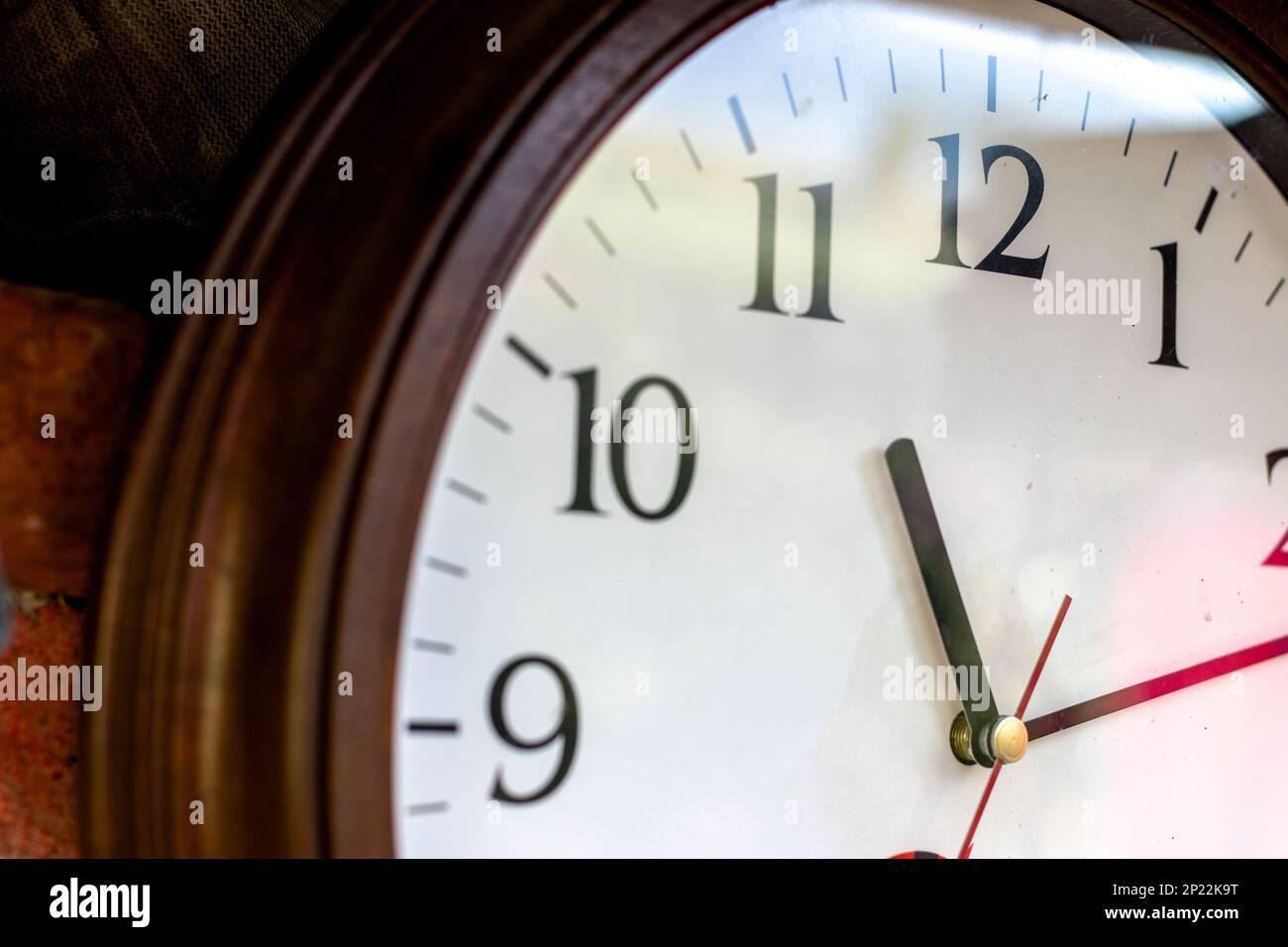 Time change vintage round hi-res stock photography and images - Alamy