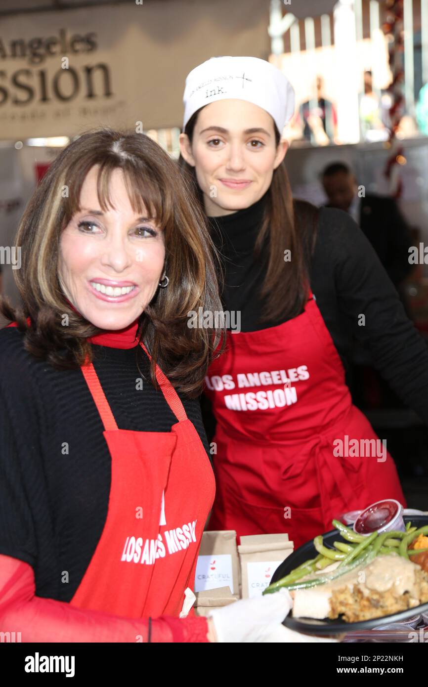 Photo by: JMA/STAR MAX/IPx11/25/15Kate Linder and Emmy Rossum at The ...