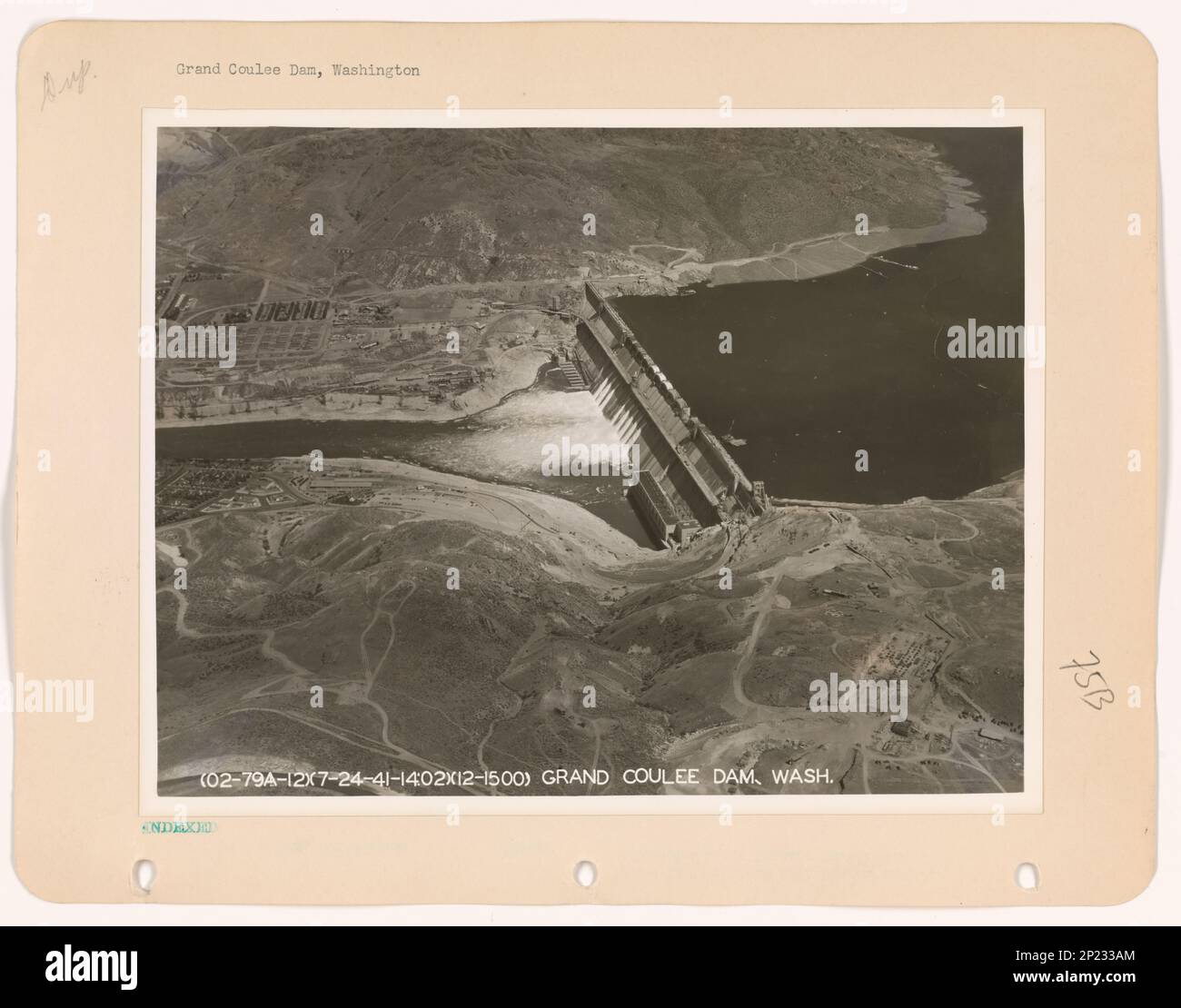 Photograph grand coulee dam hi-res stock photography and images - Alamy