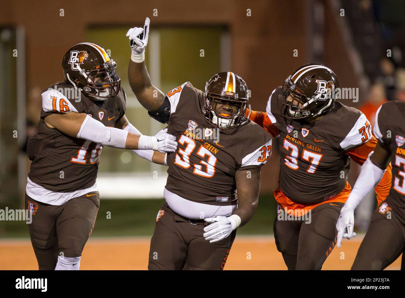 November 17, 2015: Bowling Green Falcons defensive lineman Taylor ...