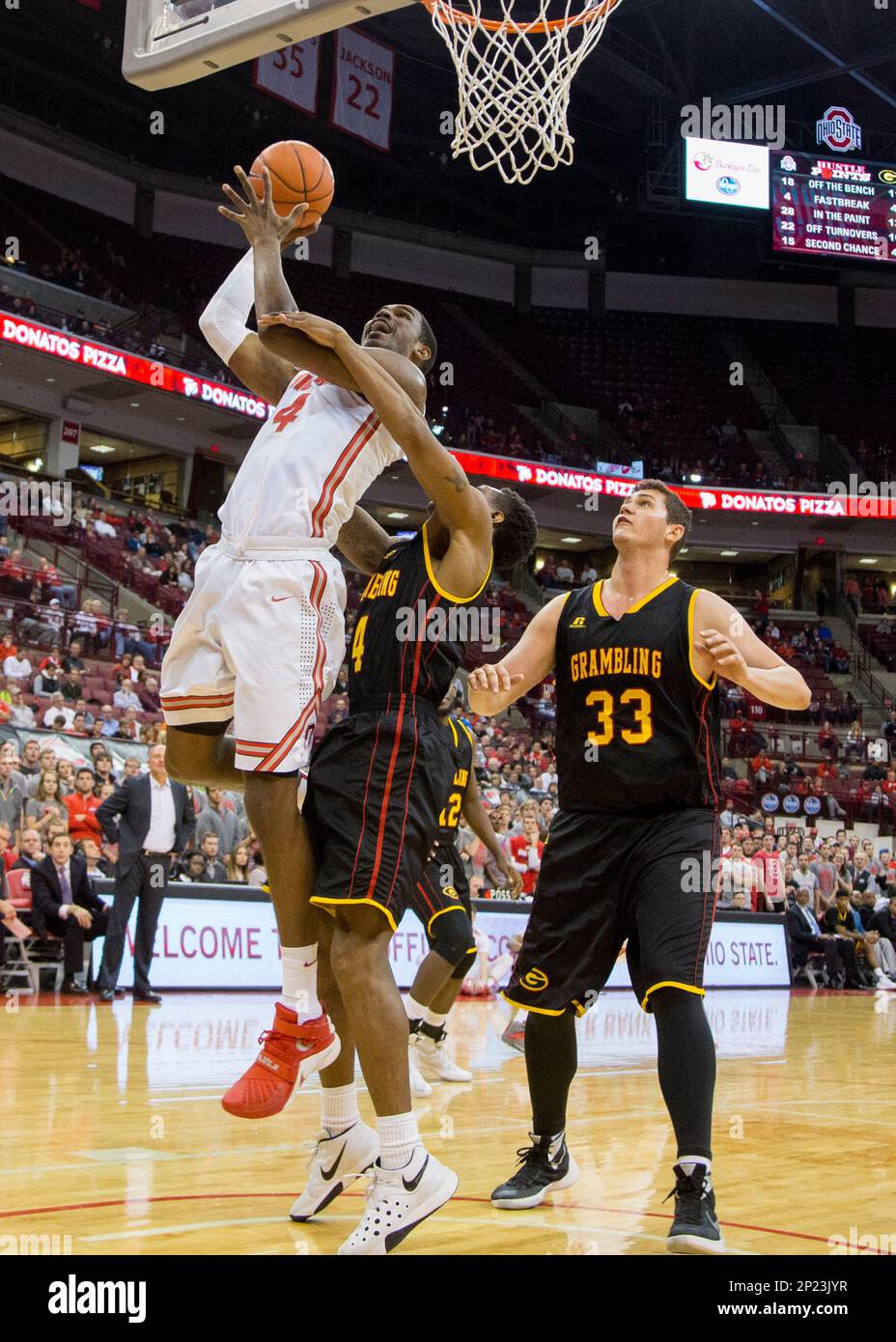 November 17 2015: Ohio State Buckeyes center Daniel Giddens #4 going ...