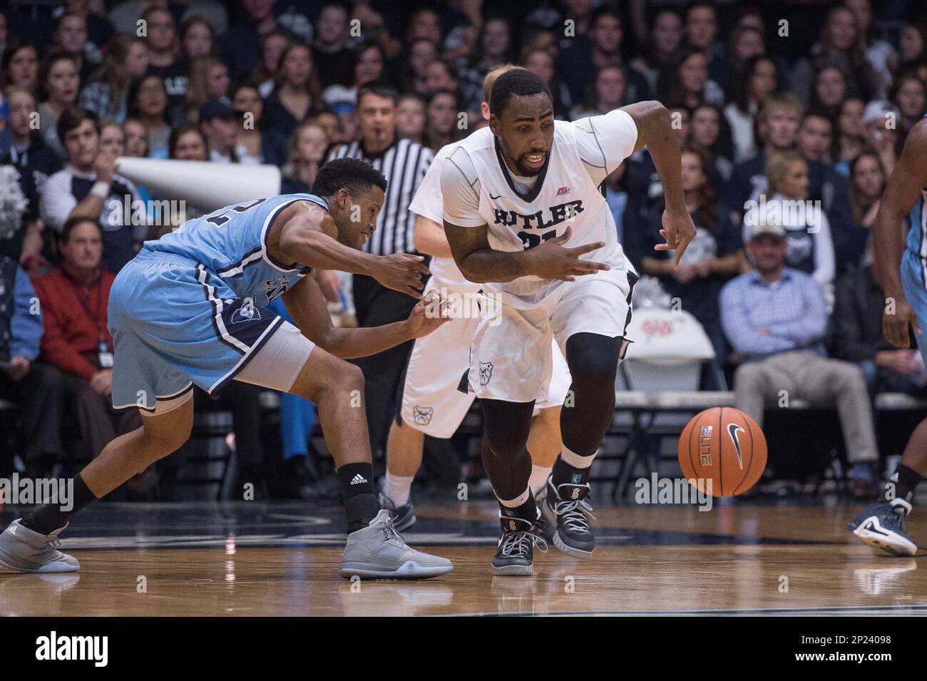 November 14, 2015: Butler University guard Roosevelt Jones (21) steals ...