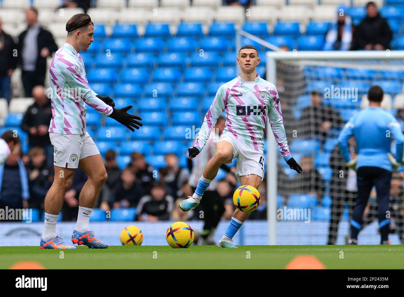 Phil Foden #47 of Manchester City during the warm up ahead of the ...