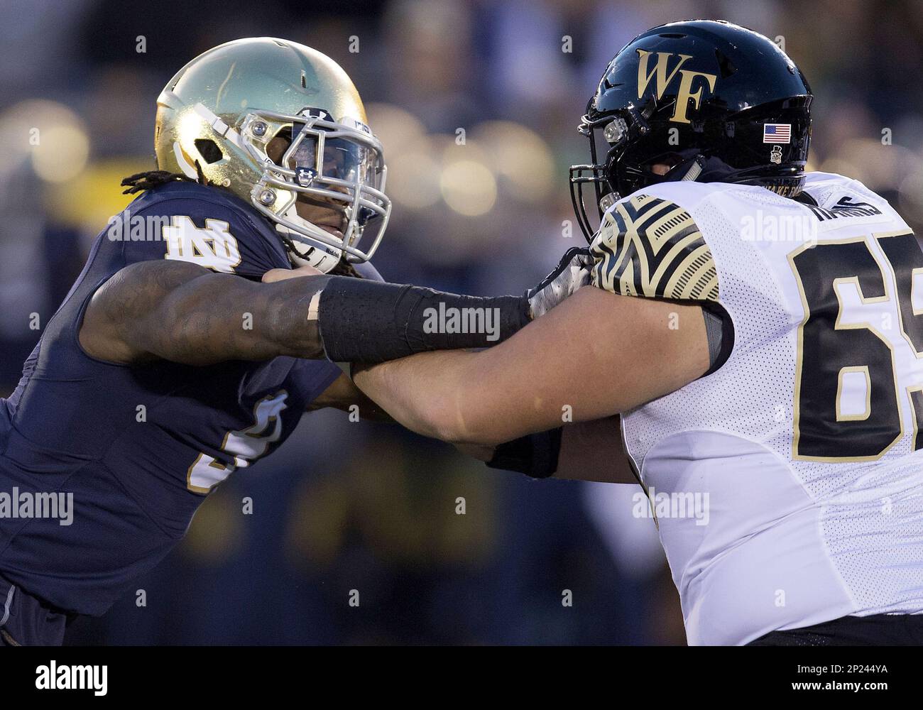 November 14, 2015: Notre Dame linebacker Jaylon Smith (9) and Wake ...