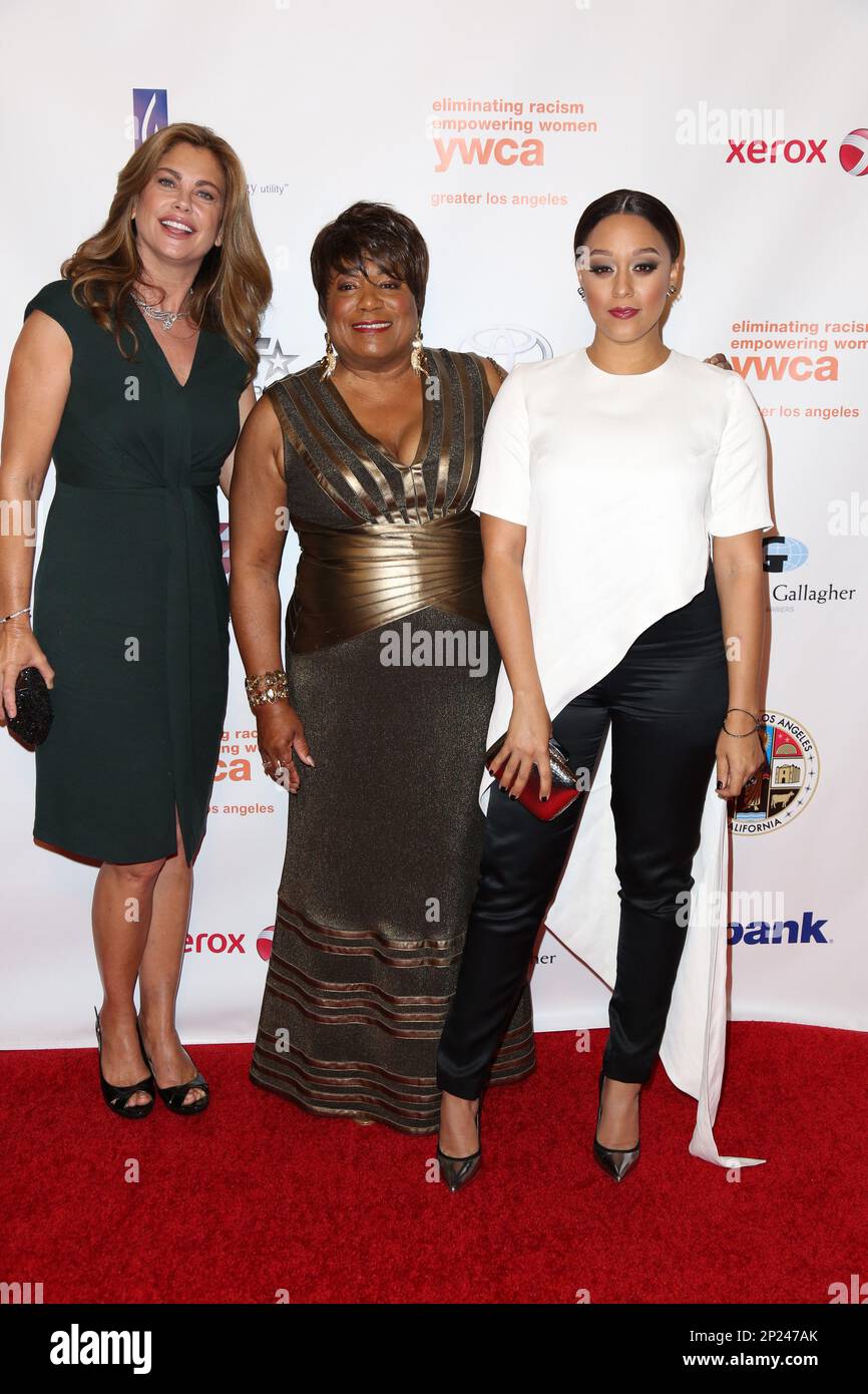 Photo by: JMA/STAR MAX/IPx11/13/15Kathy Ireland, Faye Washington, Tia ...