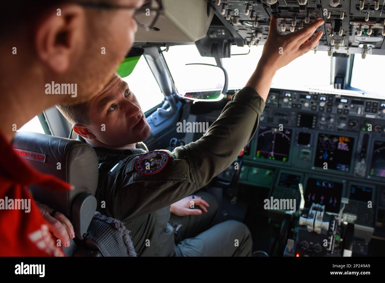 JACKSONVILLE, Florida (JAN. 11, 2023) - A P-8 Poseidon pilot from ...