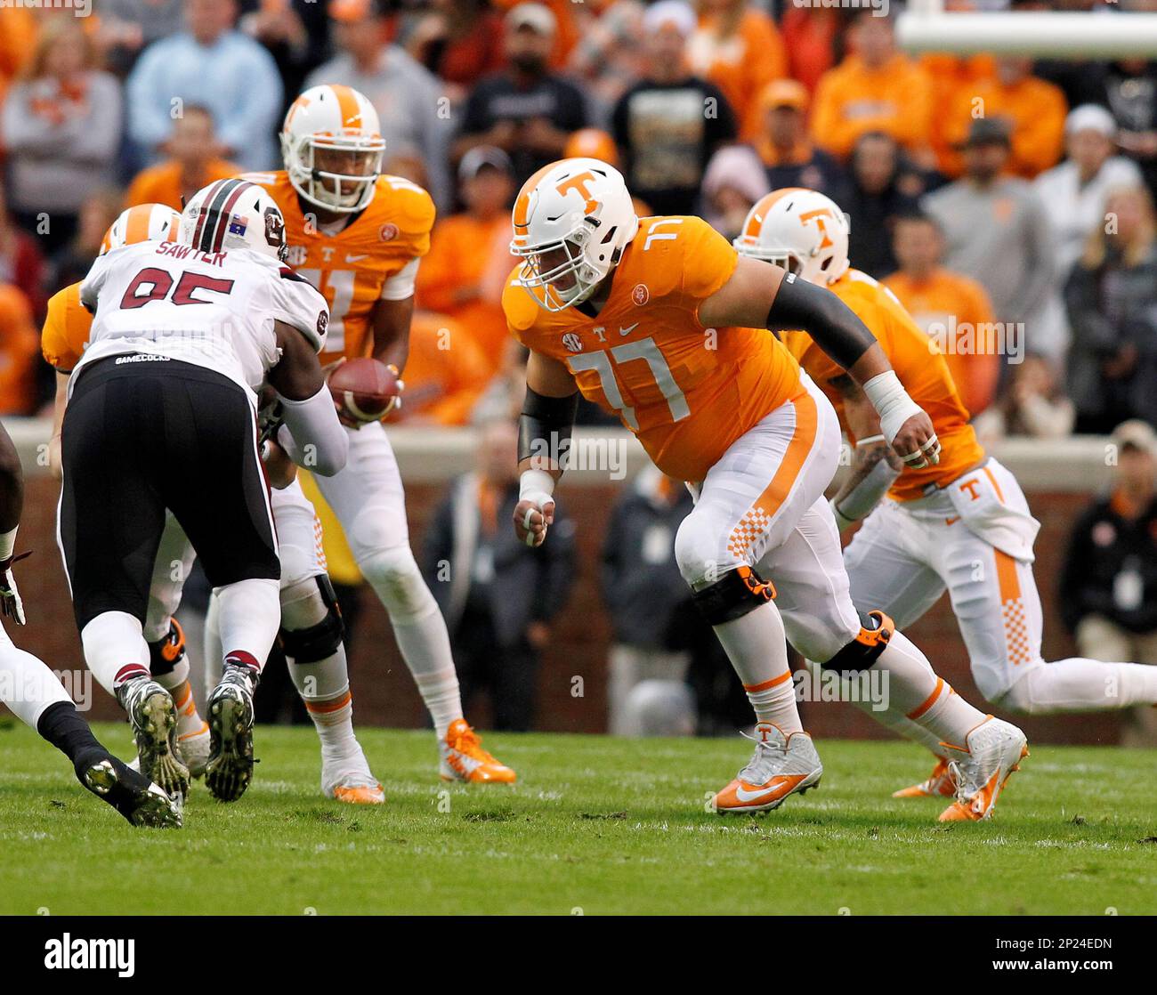 November 07 2015: Tennessee Volunteers offensive lineman Kyler Kerbyson ...