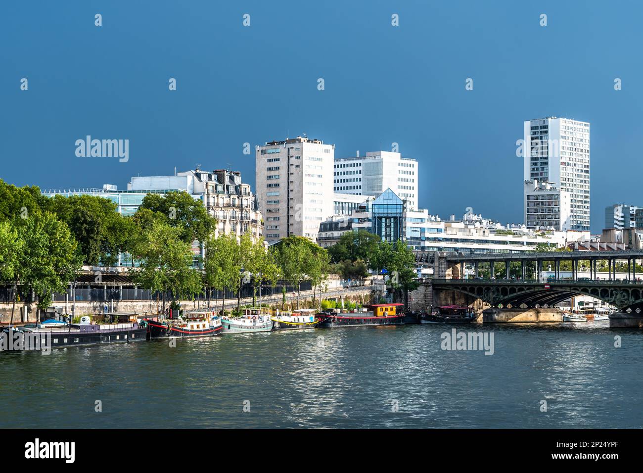River Seine In Paris, France With Promenade, Anchored Houseboats And ...