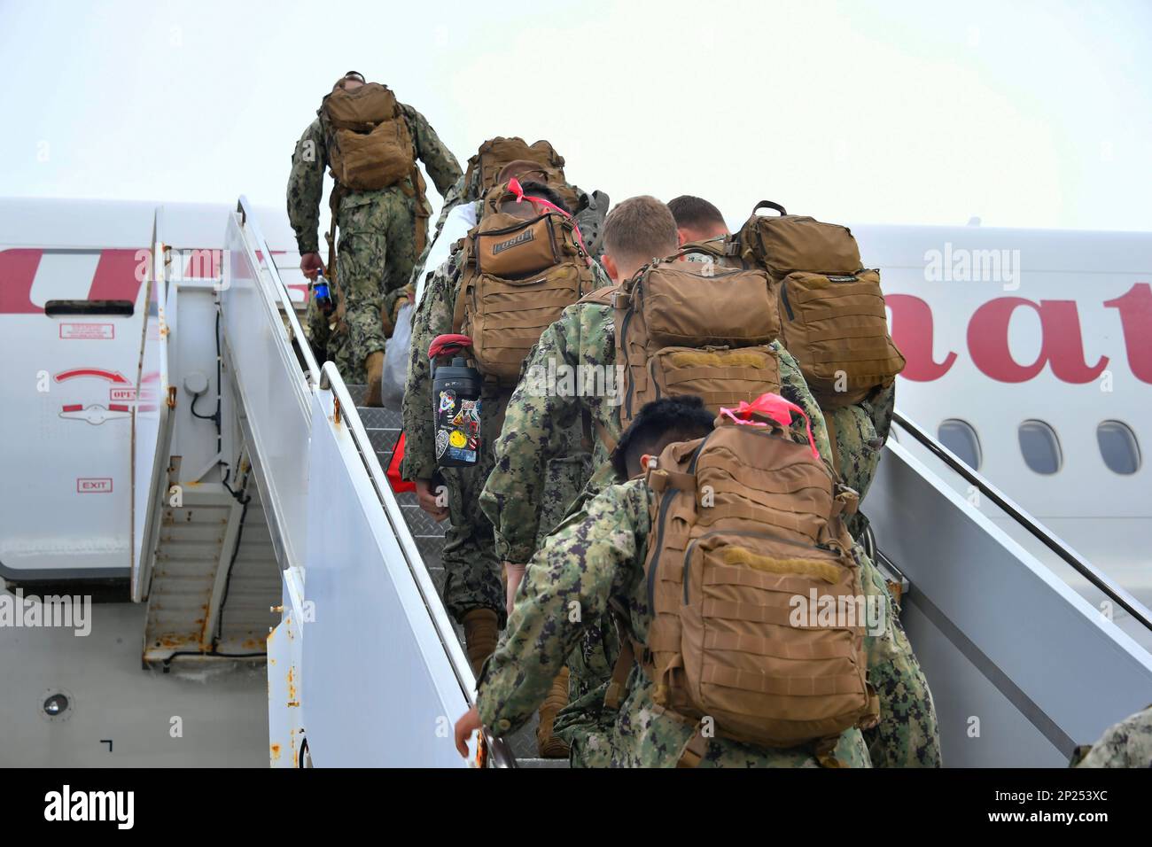 230103-N-AS200-2206 POINT MUGU, Calif. (Jan 3, 2023) U.S. Navy Seabees ...