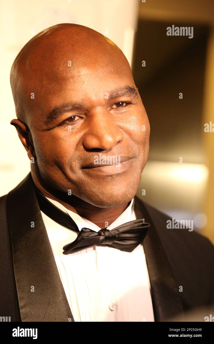 Photo by: JMA/STAR MAX/IPx11/4/15Evander Holyfield at the 2015 Boys and ...