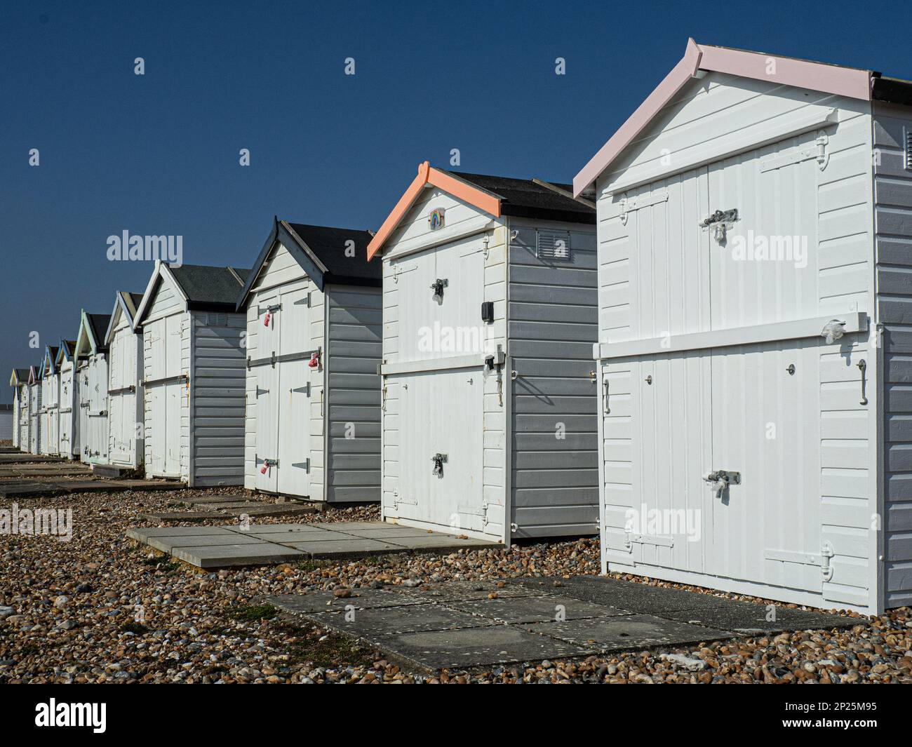 English huts hi-res stock photography and images - Alamy