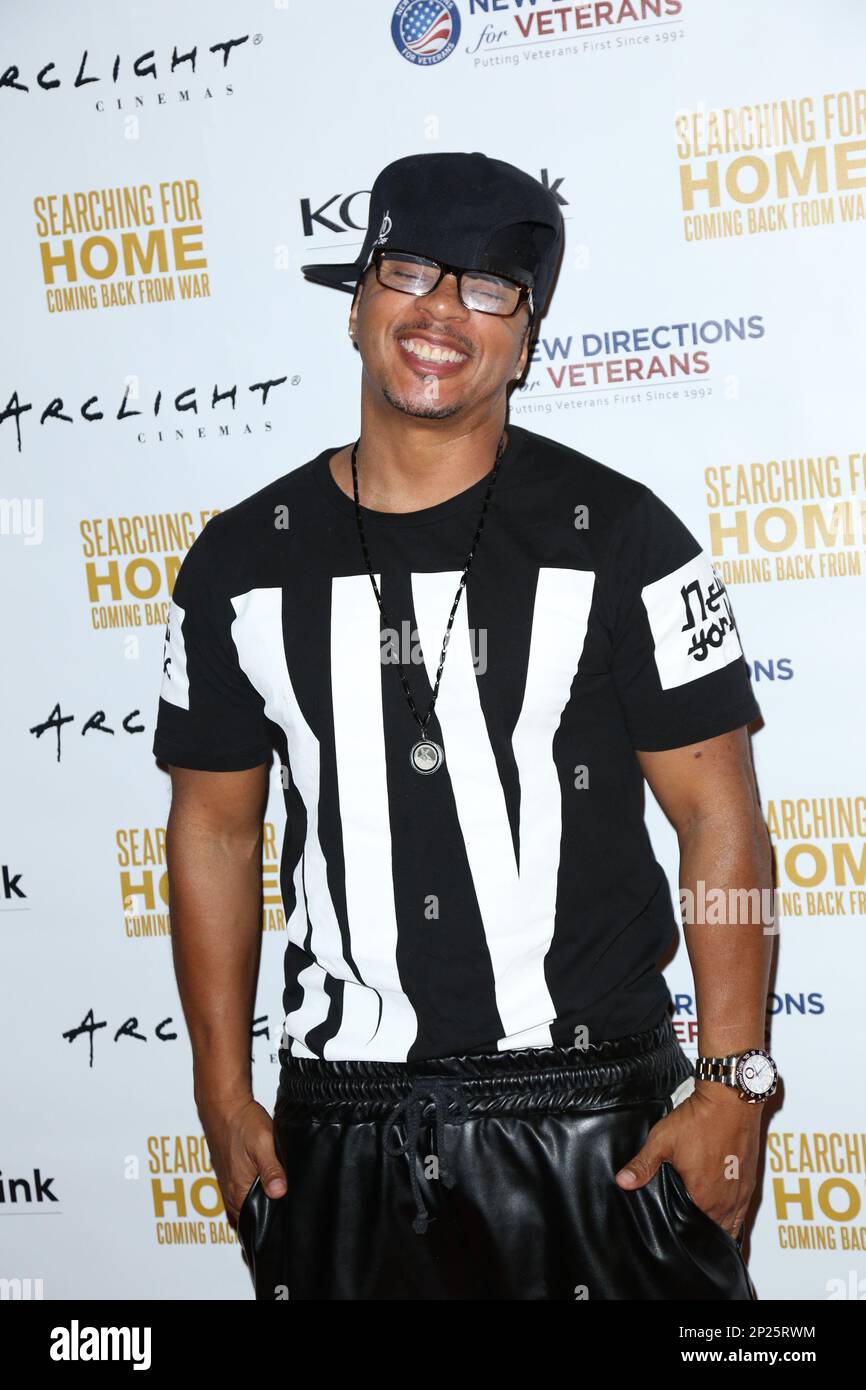 Photo by: JMA/STAR MAX/IPx11/2/15Shane Sparks at The Cast of Lifetime ...