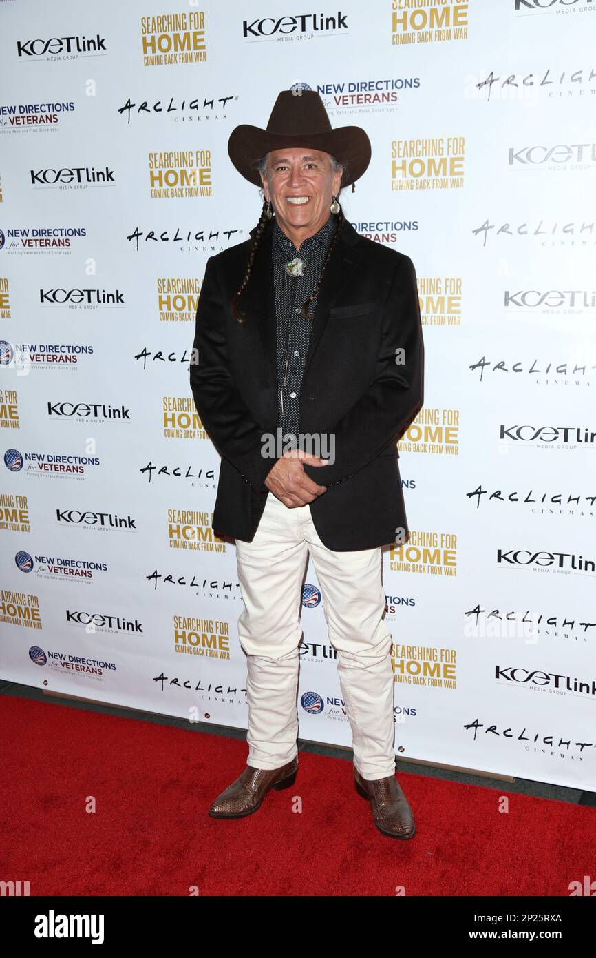 Photo by: JMA/STAR MAX/IPx11/2/15Sam Bearpaw at The Cast of Lifetime ...