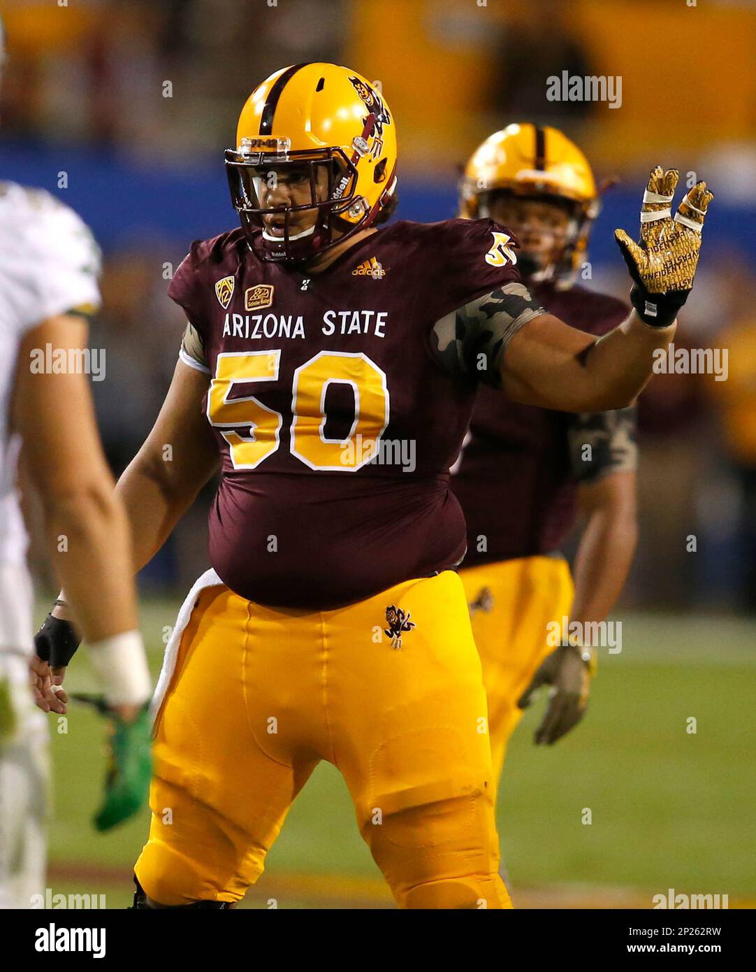 Arizona State offensive lineman Nick Kelly (50) in the first half ...
