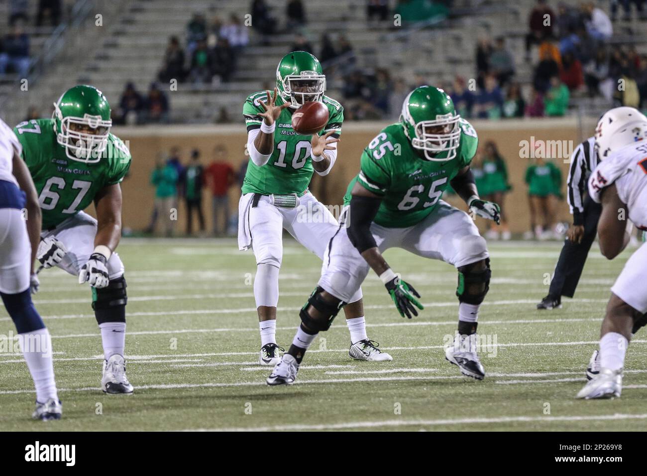 31 OCT 2015: North Texas Mean Green quarterback DaMarcus Smith (10 ...