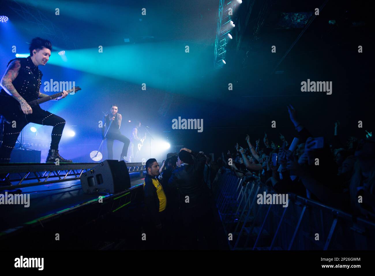 Bvb aarmy hi-res stock photography and images - Alamy