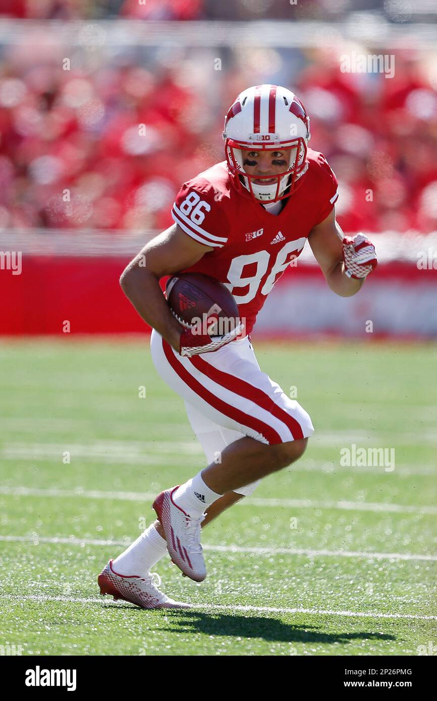 Wisconsin wide receiver Alex Erickson (86) runs with the football after ...