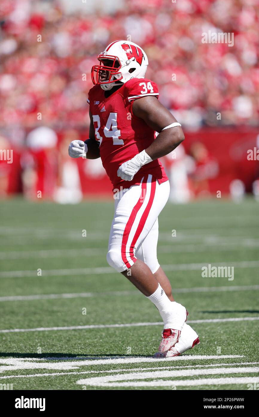 Wisconsin defensive end Chikwe Obasih (34) runs during a NCAA Football ...