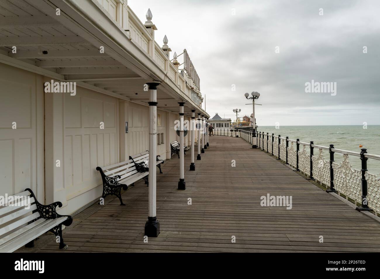 Brighton boardwalk uk hi-res stock photography and images - Alamy
