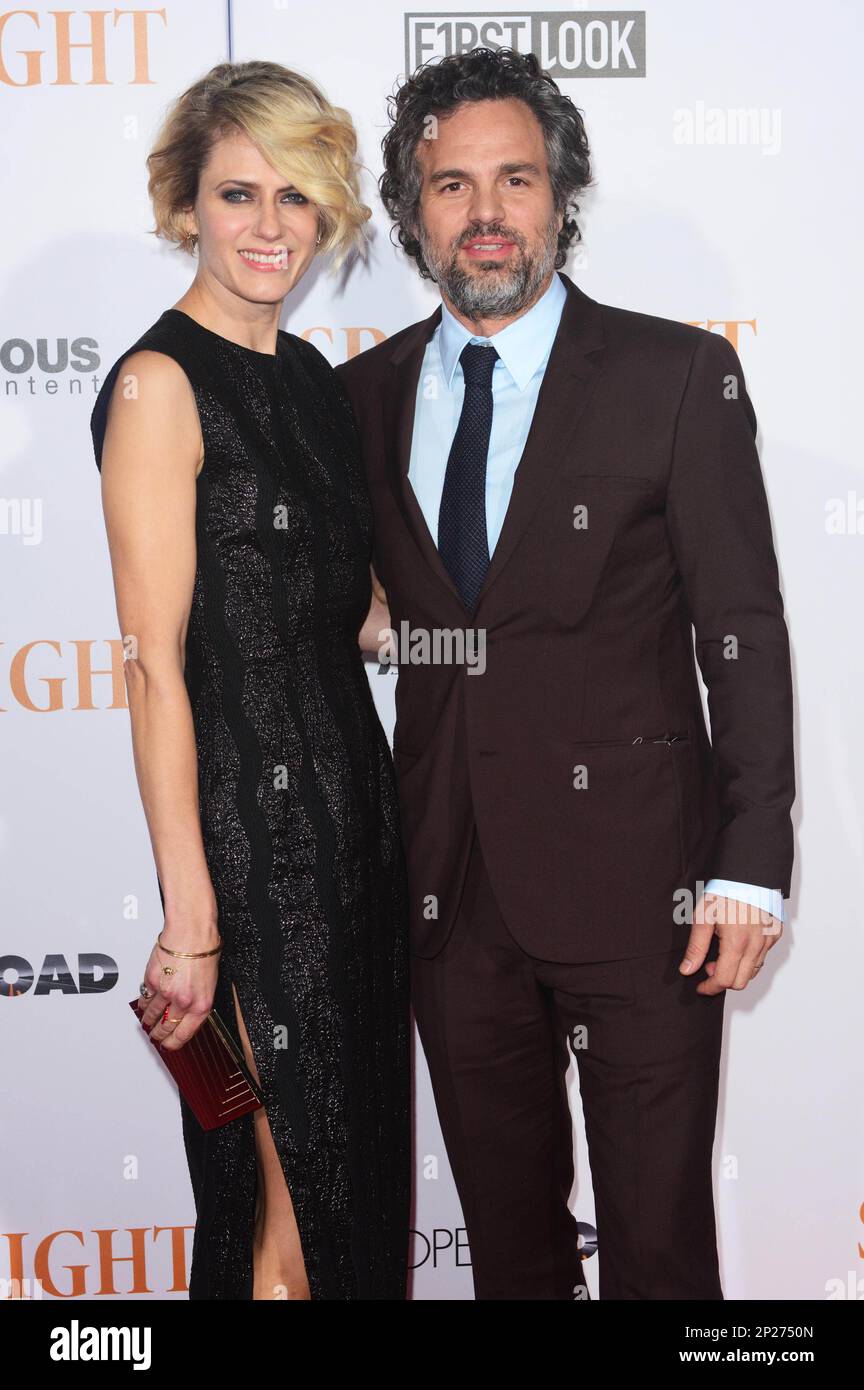 Photo by: Patricia Schlein/STAR MAX/IPx10/27/15Mark Ruffalo and wife at ...