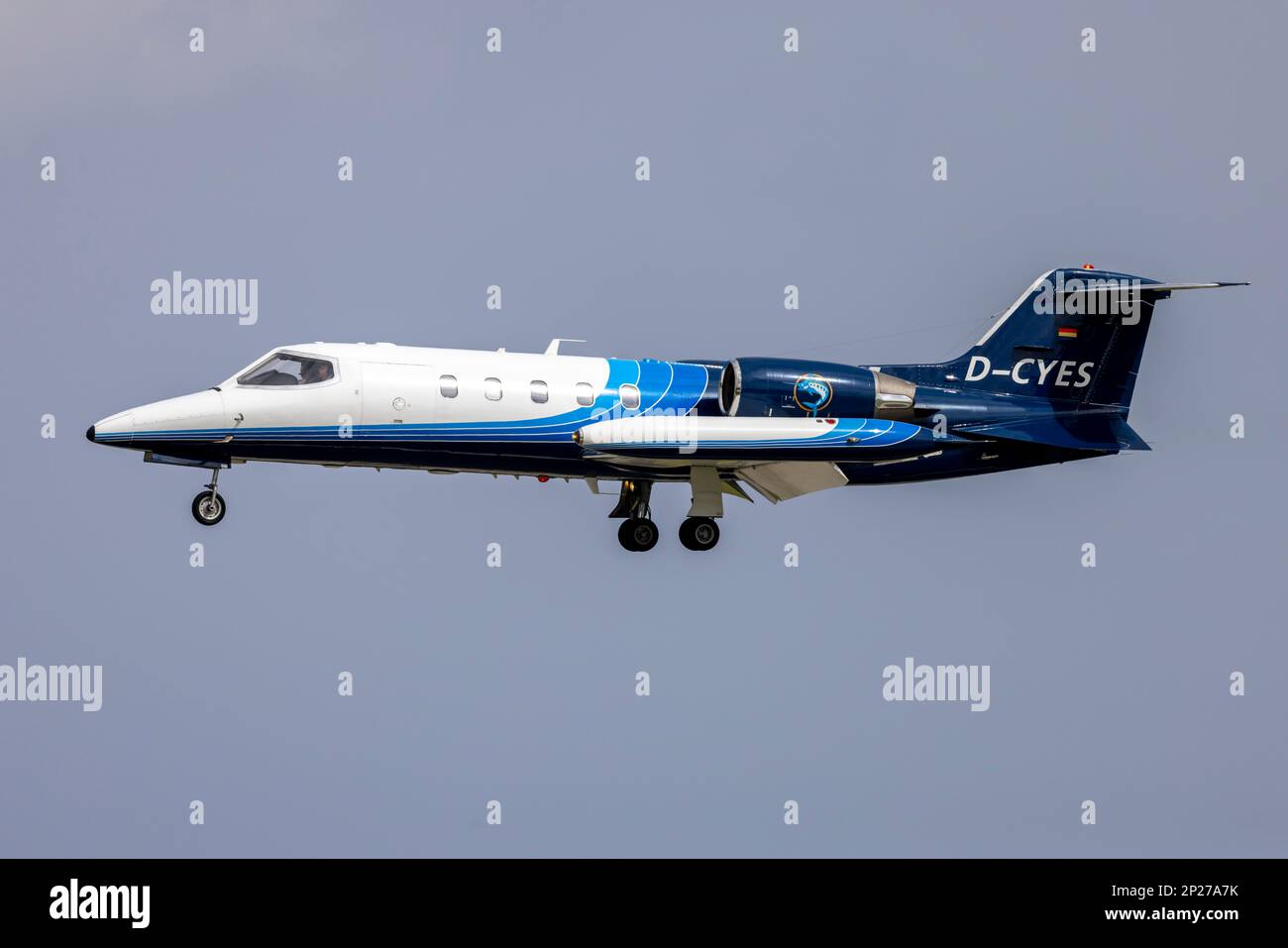 Air Alliance Gates Learjet 35 (REG: D-CYES) in a very nice color scheme ...