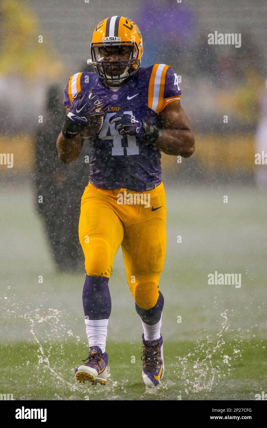 October 24, 2015: LSU Tigers fullback David Ducre (41) before the game ...
