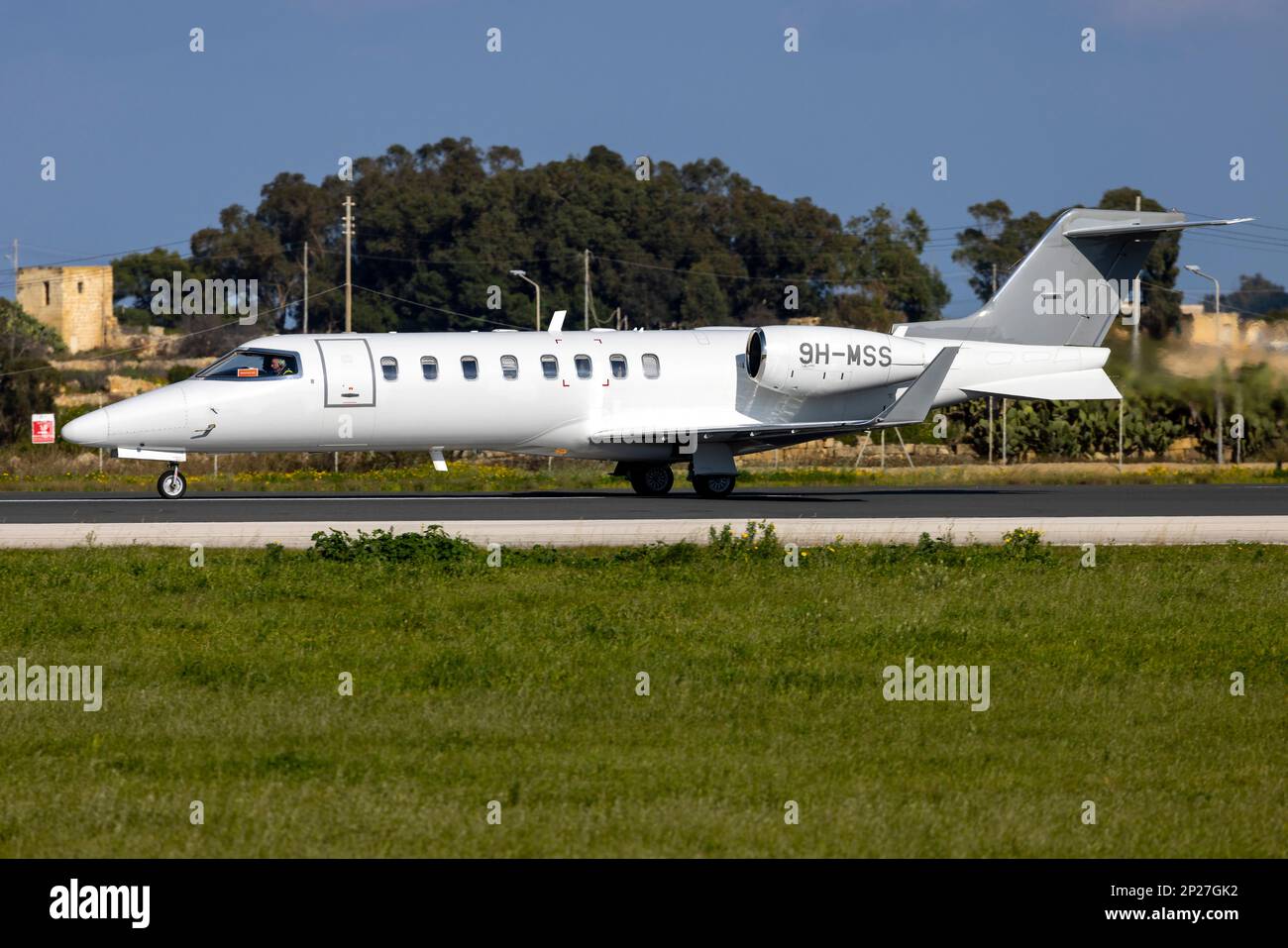 Global Aviation Learjet 45 (Reg.: 9H-MSS) lining up runway 31 for take ...